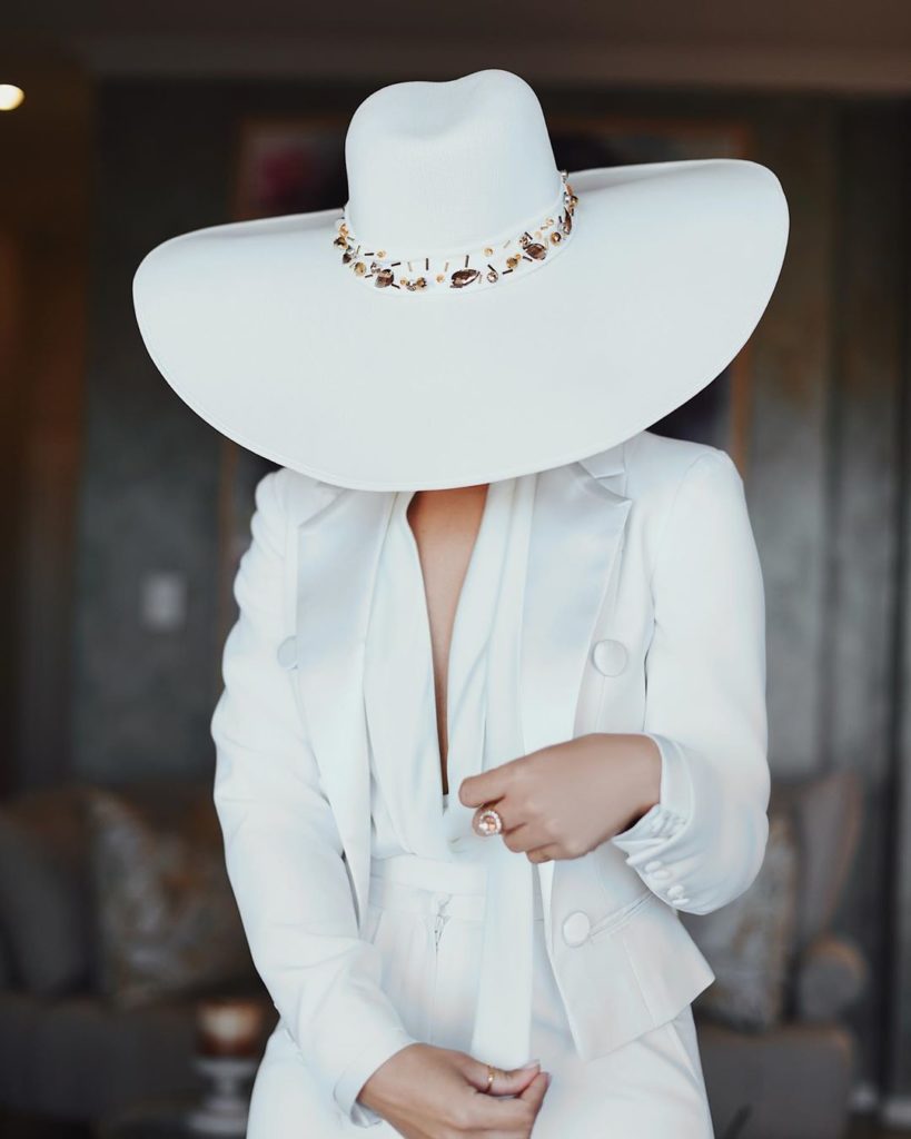 A Lesson in Styling an All White Power Suit, Straight From Sarah Langa ...