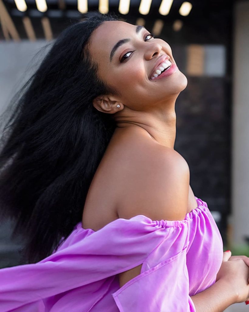 WATCH: Inside Amanda du Pont's Romantic Trip to Antigua | BN Style