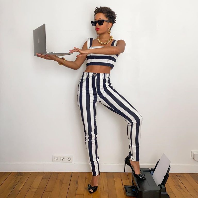 26 Outfits That Prove Ellie Always Serves Up Serious Glamour - Even in ...