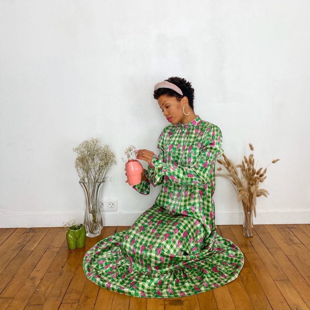 26 Outfits That Prove Ellie Always Serves Up Serious Glamour - Even in ...