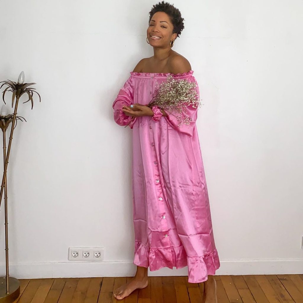 26 Outfits That Prove Ellie Always Serves Up Serious Glamour - Even in ...