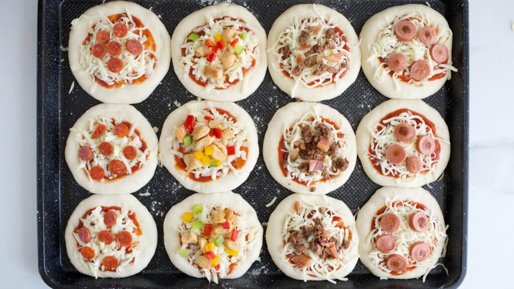 Forget Eating Out: This Delicious Mini Pizza Recipe by Kikifoodies is ...