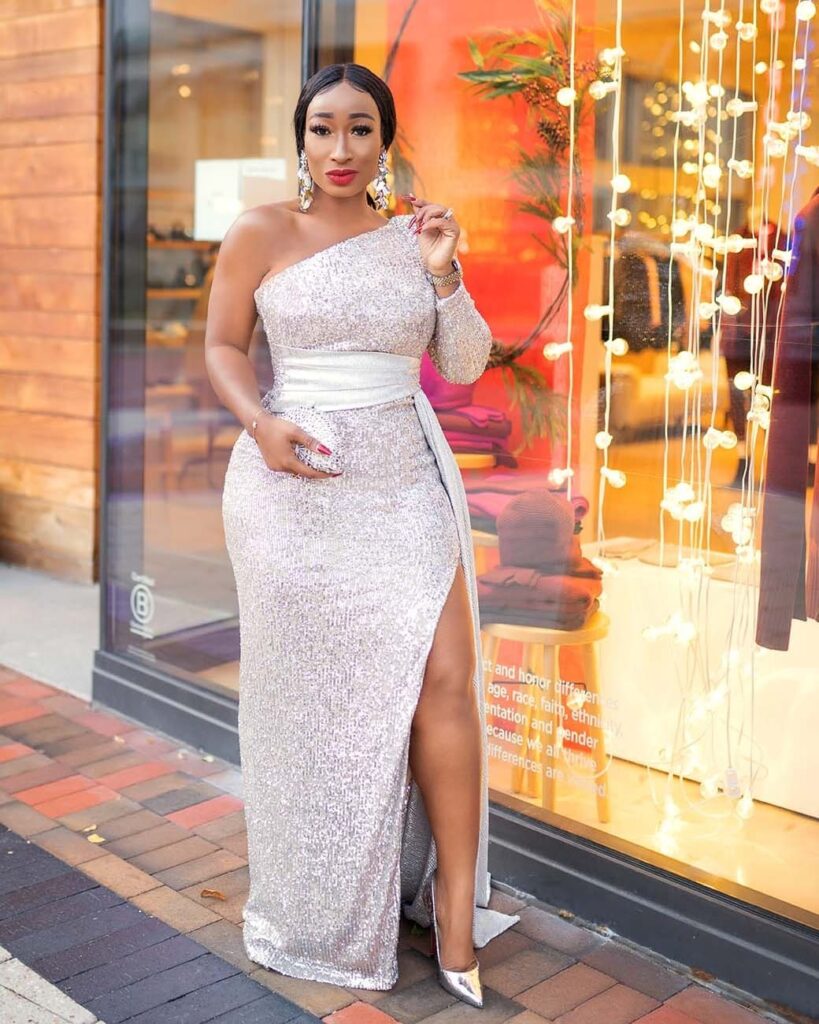 Catching Up on ChicAma’s 2021 Holiday Looks — The Dresses are Gorgeous ...