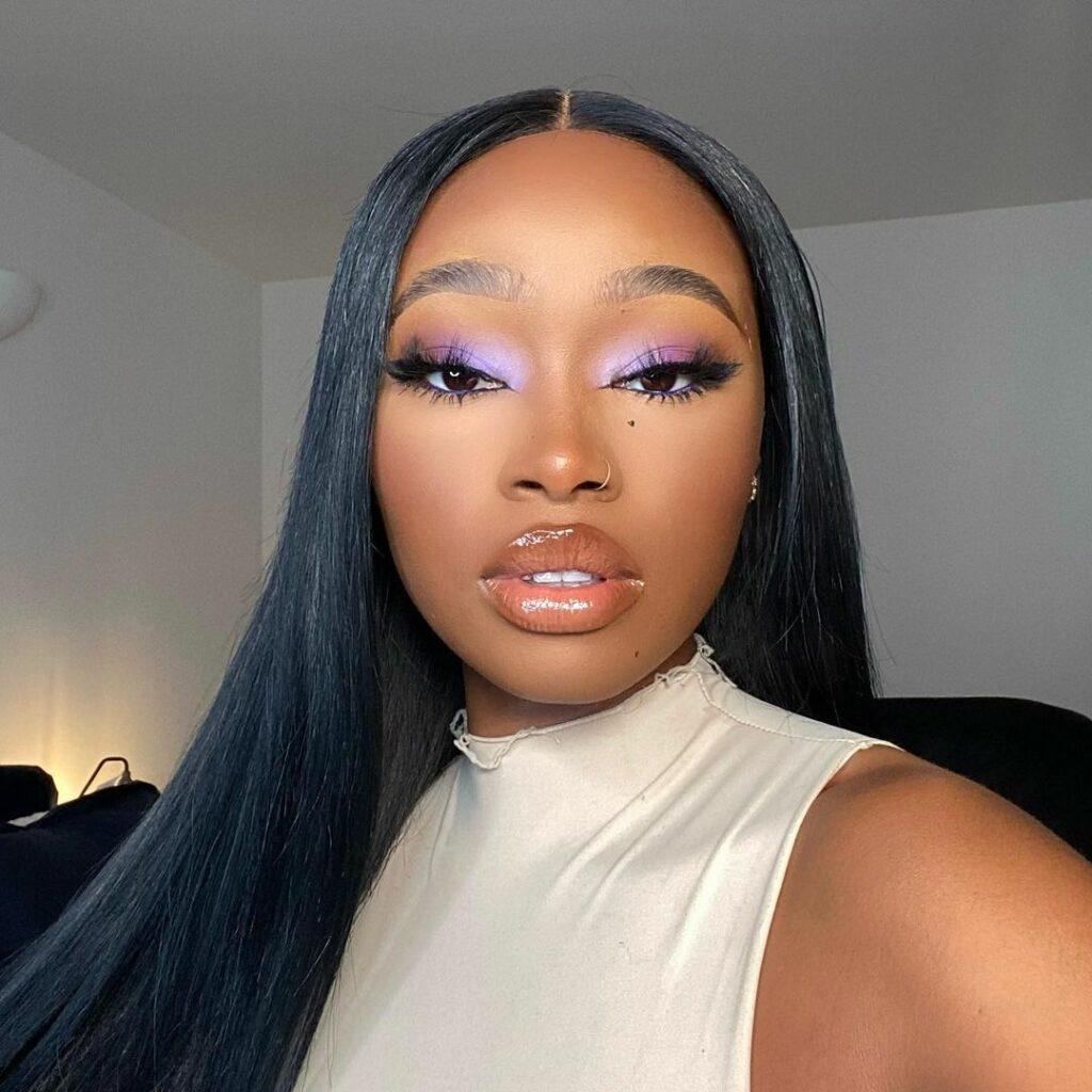 How to Nail the Glass Skin Foundation Routine that's All Over TikTok ...