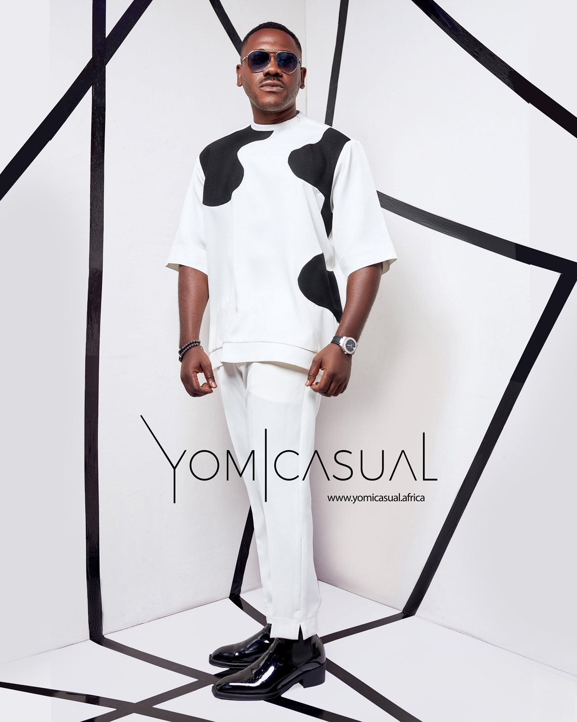 Iyanya & Deyemi Okanlawon Model Yomi Casual's Yuletide Collection ...