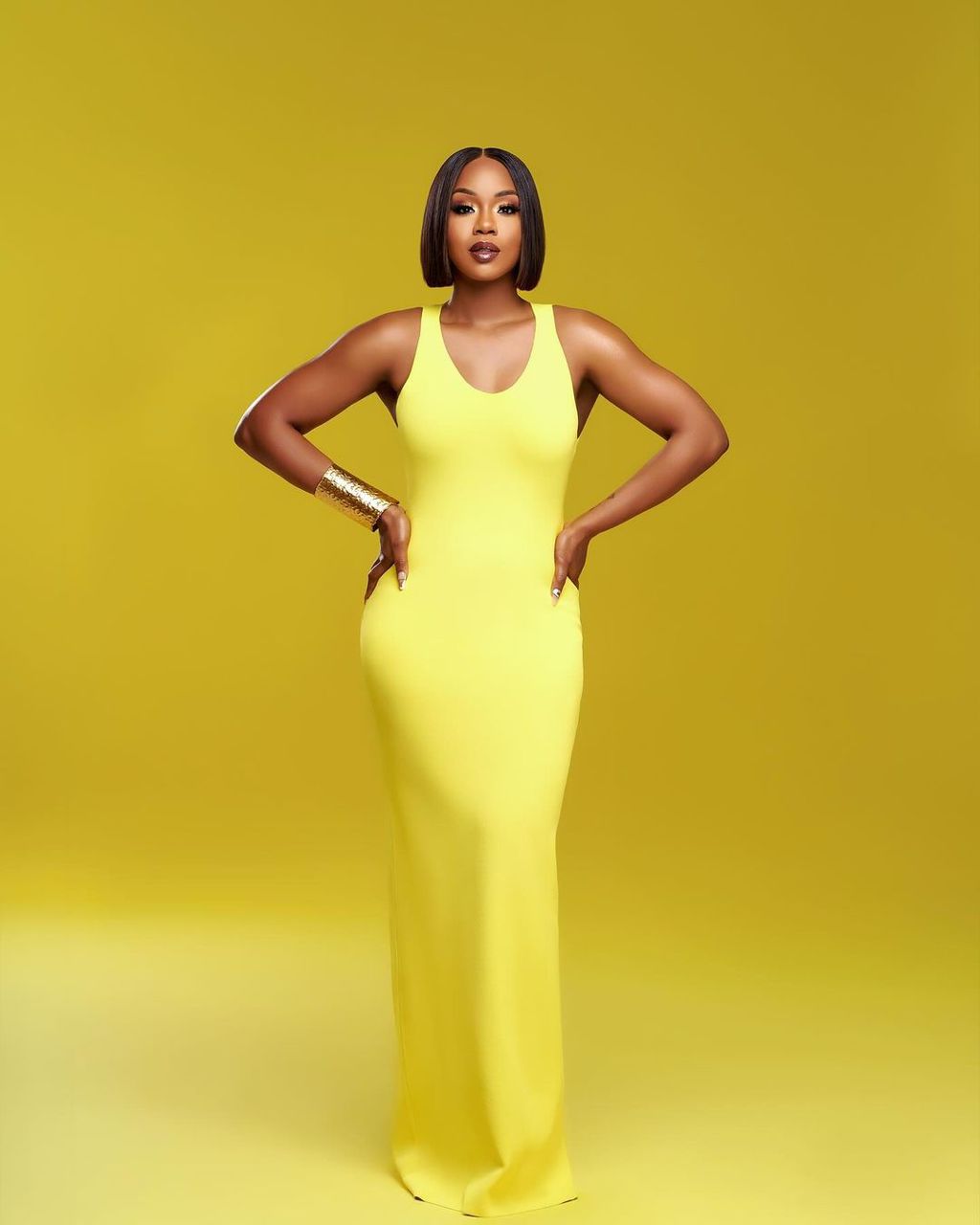 See Sarah Jakes Roberts' Monochromatic Sophistication, Inspired by Her New Book — 'Power Moves ...